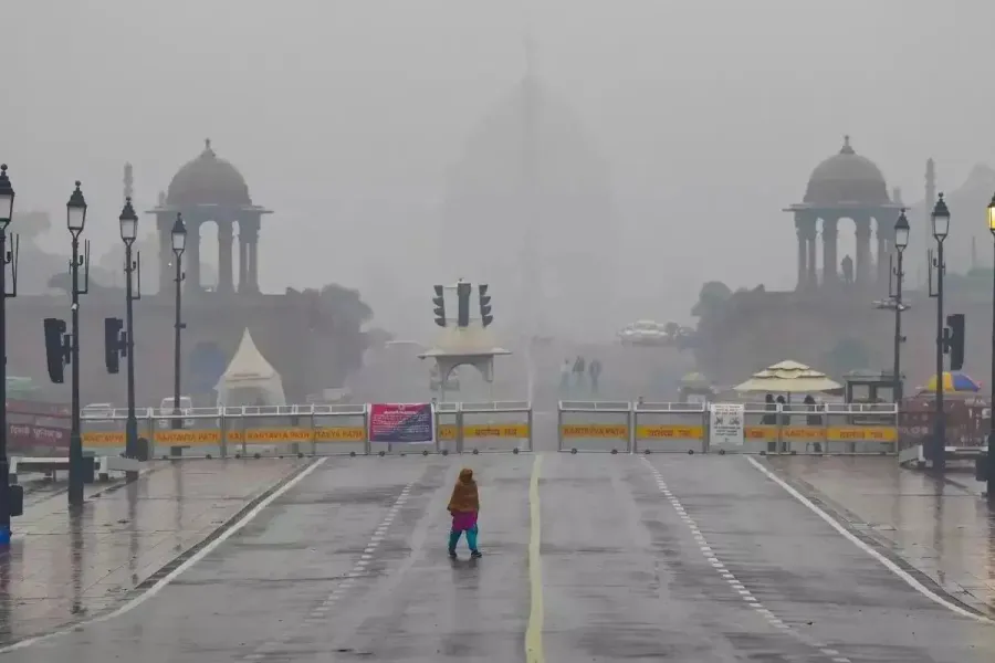Delhi Records Coldest August Day In 14 Years; IMD Issues Yellow Alert For Thunderstorms, Rain ...